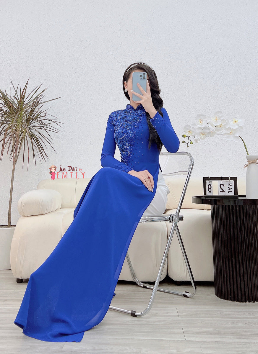 SKYLAR Blue ao dai with crystals, pearls and 3D flowers| Ao Dai Emily