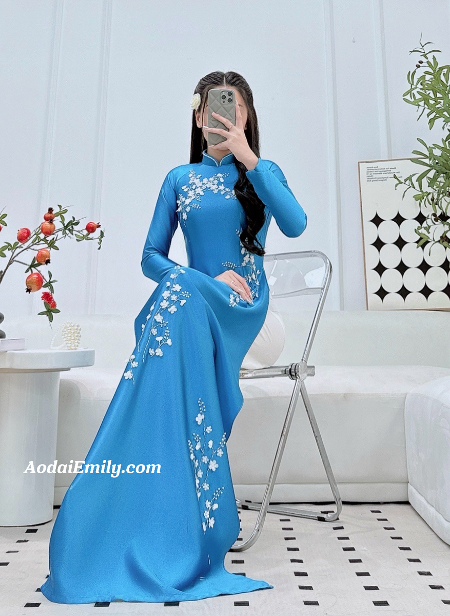 ALICIA Hand beading 3D flowers with crystals| Ao Dai Emily